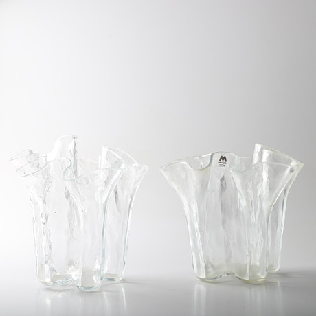 VASER, 2 stycken, glas, Muurla, Finland, 1900-talets andra hälft. Glas ...