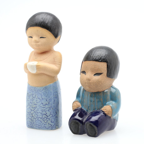 LISA LARSON. Figuriner, 2 stycken, stengods, "Mei" och "Maria", ur ...