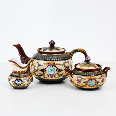 TEA SET, 3 parts, Rörstrand, circa 1900, majolica, neo-renaissance, at ...