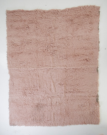 LAYERED. "Shaggy", ryam rug, contemporary, in the color Dusty Pink ...