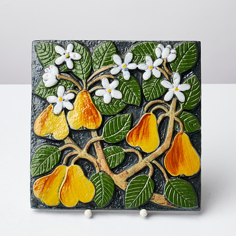 LISA LARSON. plakett, "Päron", stengods, ur serien Pomona, Gustavsberg ...