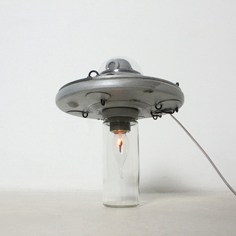 MARTIN SMIDA. Hans ateljé. 'Autonomic Flying System, modell: 'Silver ...