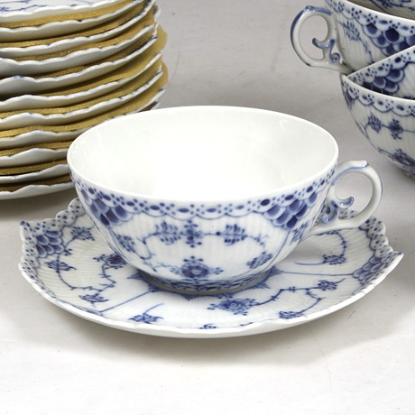 TEA CUPS with PASSENGER, 24 pieces, "Musselmalet", full blond, no. 1130 ...