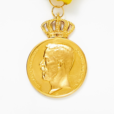 MEDALJ, 23 k guld, "För långvarig och trogen tjenst", Gustaf V ...