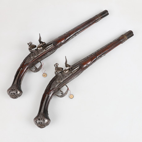 FLINT LOCK PISTOLS, a pair, Ottoman culture style, 1800s. Weapons ...