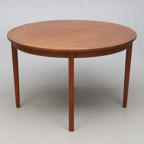 BORD, teak, omkring 1900-talets mitt. Möbler - Bord - Auctionet