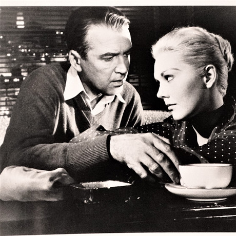 PRESSBILD från filmen Vertigo med Kim Novak och James Stewart, 1996 ...