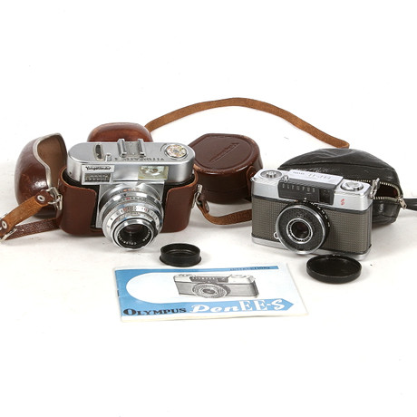 CAMERAS, 2 pcs. Olympus, Pen-EE and Voightländer Vitotmatic I. Photo ...