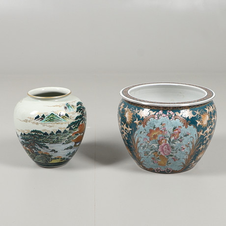 A MODERN CHINESE PORCELAIN PLANTER. Ceramics & Porcelain - European ...