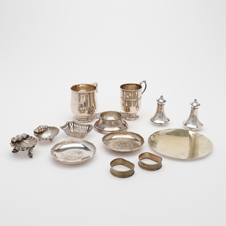 SILVER OBJECTS, 13 PIECES. Silver & Metals - Silver - Auctionet