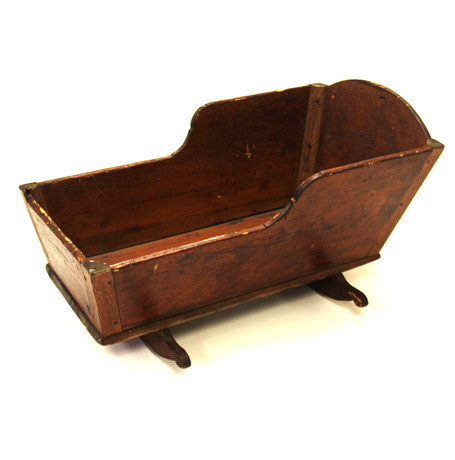 EARLY PINE ROCKING CRIB. Miscellaneous - Miscellaneous - Auctionet
