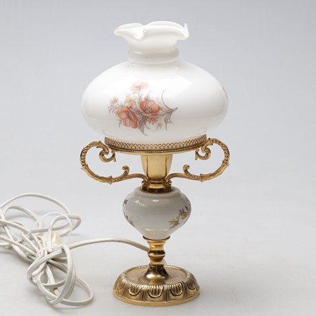 TABLE LAMP, 1900s. Lighting & Lamps - Table Lamps - Auctionet