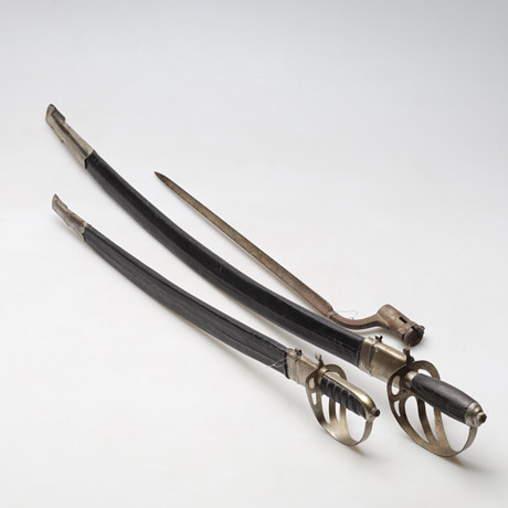 BLANK WEAPON, 3 pcs., i.a. India, 19th/20th century. Weapons ...
