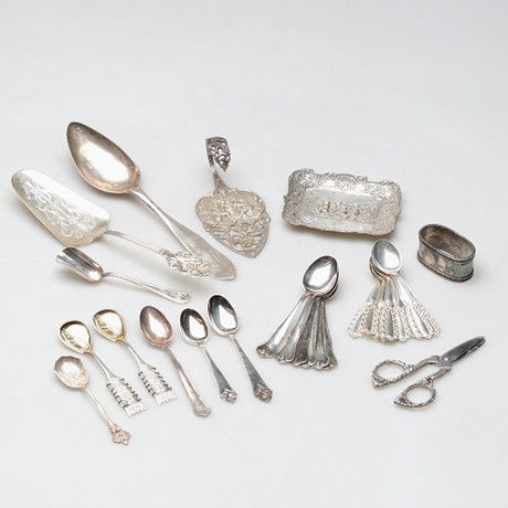 SILVER OBJECTS, 30 pcs, 1900s. Total weight approx. 532.4g. Silver ...