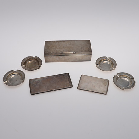 AN ELIZABETH II ENGINE-TURNED CIGARETTE BOX. Silver & Metals - Silver ...