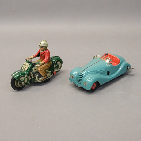 SCHUCO, TWO VEHICLES. Toys - Toys - Auctionet