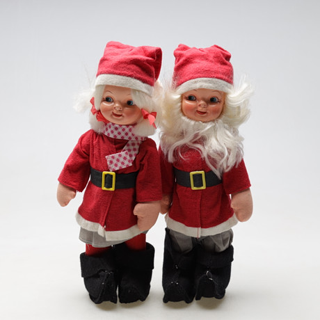 TOMTEMOR och TOMTEFAR, textil och plast, 1900-talets mitt. Leksaker ...