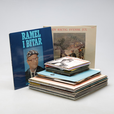 VINYL RECORDS/GRAMOPHONE RECORDS, LP & EP, 1900s. Miscellaneous ...