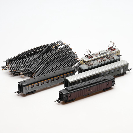 TRAIN PARTS, locomotives, wagons and rails, including Lima "SBB CFF ...