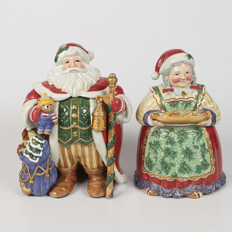 FIGURINER, 2 stycken, tomte och tomtemor, Fyrklövern, Christineholm ...