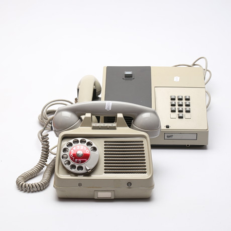TELEFONER, 2 st, Televerket, bland annat LM Ericsson, 1900-talets andra ...