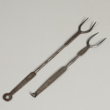 TWO 18TH CENTURY STEEL TOASTING FORKS. Silver & Metals - Other metals ...