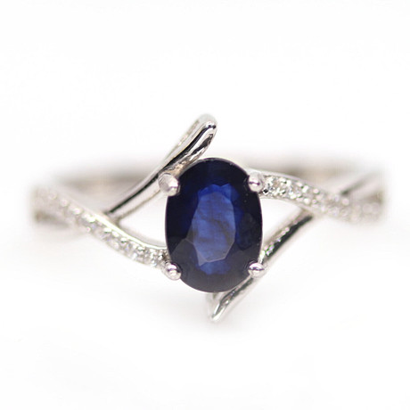 SAFIR SET SILVERRING. Smycken & Ädelstenar - Ringar - Auctionet