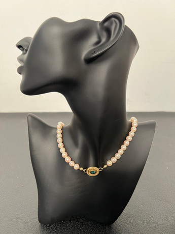 Ursula Doerner. pärlhalsband med hänge. Smycken & Ädelstenar - Collier ...