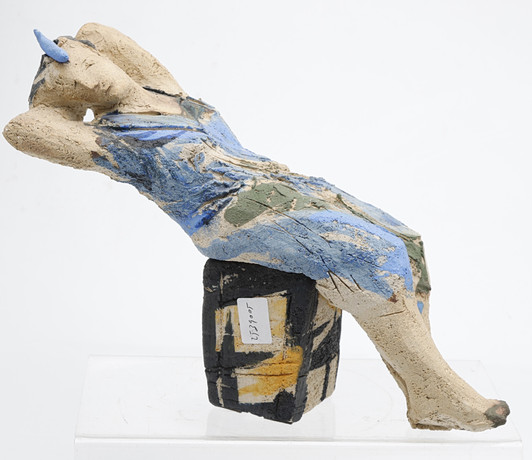 ESTHER ALBARDANÉ. En ung kvinna. Konst - Skulptur - Auctionet