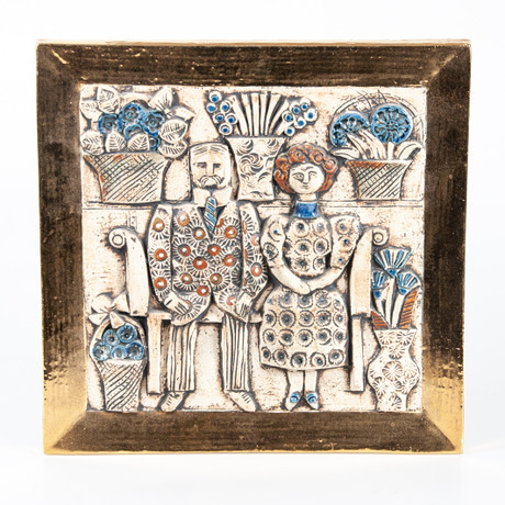 LISA LARSON. För Gustavsberg, väggrelief "Jubileum", 1966-1977. Keramik ...
