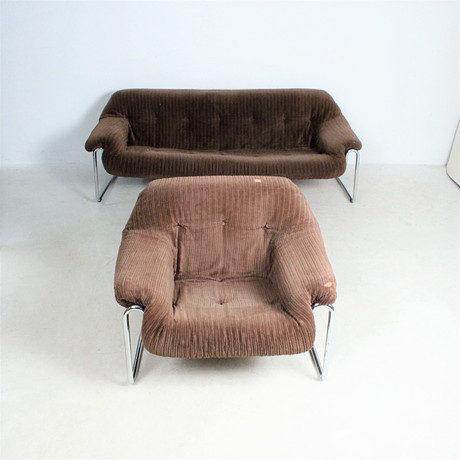 Sittplats i loungen från 1970-talet. Möbler - Soffor & Sittgrupper ...