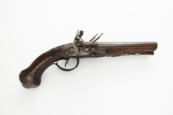 FLINT LOCK PISTOL, French, 18th century, double barrel, signed Bertheas ...