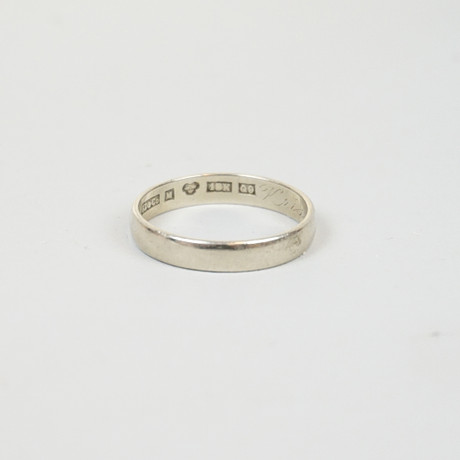 RING, 18K vitt guld, Guldvaruaktiebolaget G. Dahlgren & Co Ab, 1966 ...