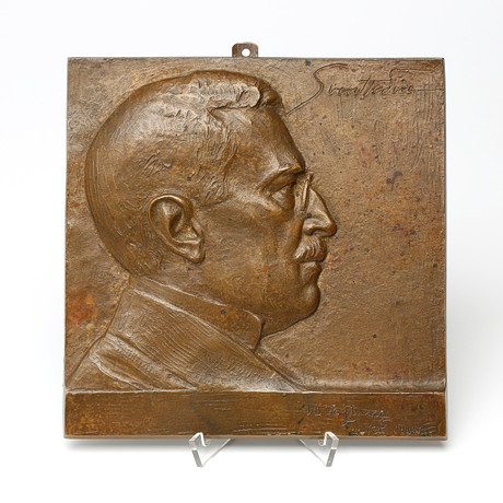 OIDENTIFIERAD KONSTNÄR. Plaque, bronze, Sven Hedin, signed, dated ...