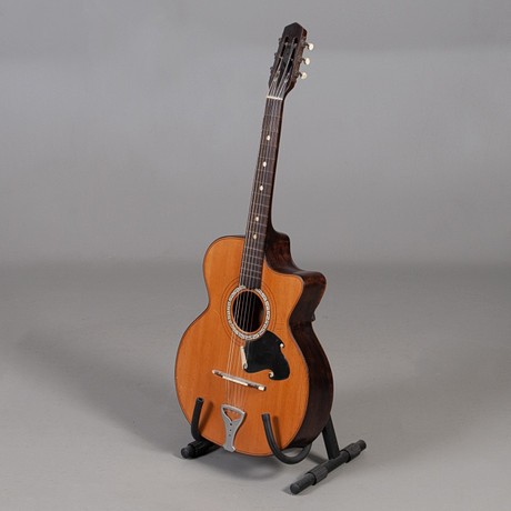 AKUSTINEN KITARA, vincenzo miroglio figli 1920-60. Muut - Soittimet - Auctionet