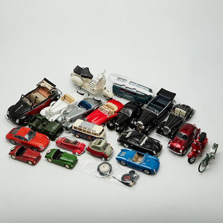 Många leksaksbilar/modellbilar/motorcyklar, olika år, Tyskland, Kina ...