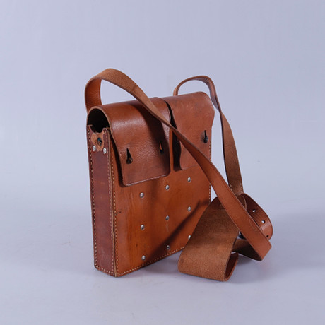 AMMUNITONSVÄSKA, k-pist, Sverige. Vapen & Militaria - Övrig militaria - Auctionet