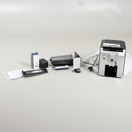 EN JURA KAFFEMASKIN. Övrigt - Modern Teknik & Elektronik - Auctionet