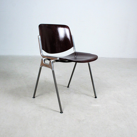 GIANCARLO PIRETTI. DSC 106 stol för Castelli. Möbler - Fåtöljer ...