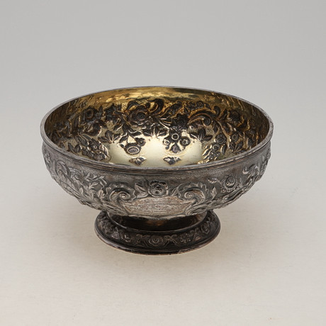 A GEORGE IV SCOTTISH SHALLOW CIRCULAR BOWL. Silver & Metals - Silver ...