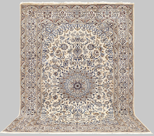 MATTA. Persisk, Nain, silkesinslag, ca 343 x 247 cm. Mattor & Textil ...