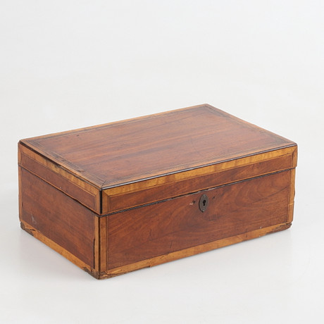 TREASURY, wood. Miscellaneous - Miscellaneous - Auctionet