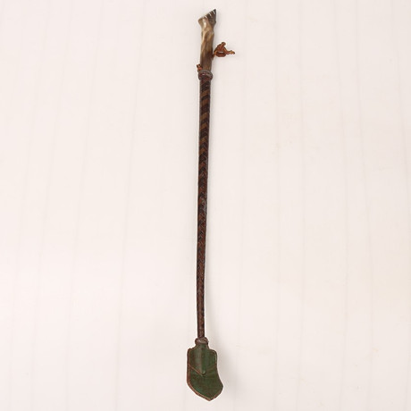 RIDE WHIP WITH STICK WEAPON, Handle in the shape of a horse's foot ...