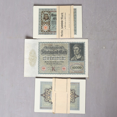 COLLECTION OF GERMAN BANKNOTES, a total of 20,000 Marks, Germany 1920s ...
