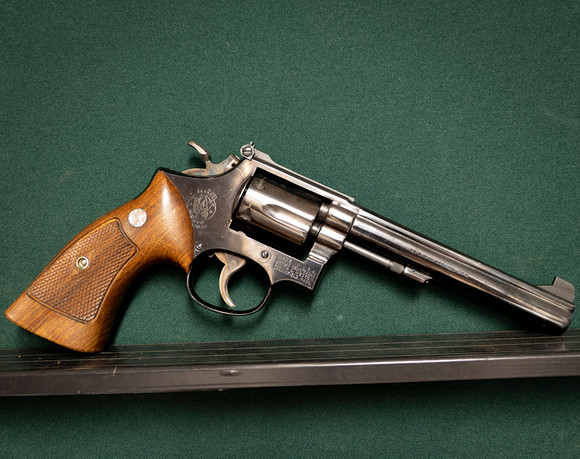Revolver Smith & Wesson 14-1 cal. .38 #K455609. Licence weapons ...