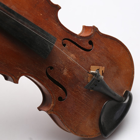 FIOL. Samlarföremål - Musikinstrument - Auctionet