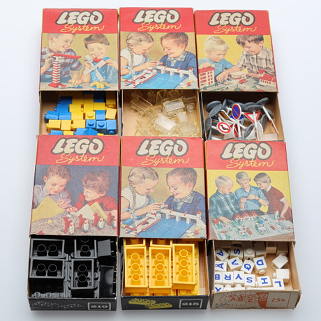 LEGO SYSTEM, 11 CARTONS. Toys - Toys - Auctionet