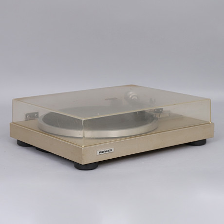 RECORD PLAYER, Pioneer, late 1970s. Miscellaneous - Modern consumer ...