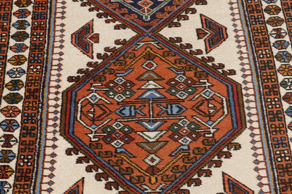 MATTA, orientalisk handknuten, Kaukas. Mattor & Textil - Mattor - Auctionet