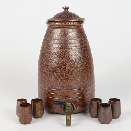 KRUS MED TANK OG SNAPGLAS, 7 dele, saltglaseret stentøj, Höganäs, 1900 ...